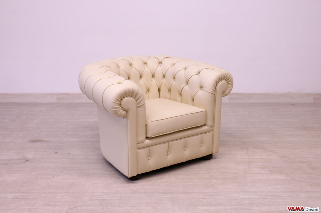 Poltrona Chesterfield in Pelle Beige Pronta Consegna - VAMA Divani
